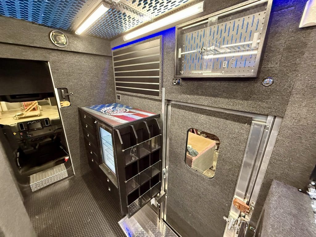Custom 2025 - 22ft Freightliner M2 Tyrone Lewis - Herr Display Vans