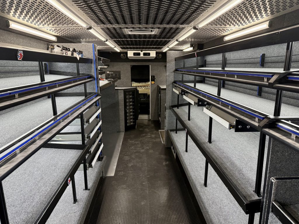 Custom 2025 - 24ft Freightliner M2 Steve Lidbloom - Herr Display Vans