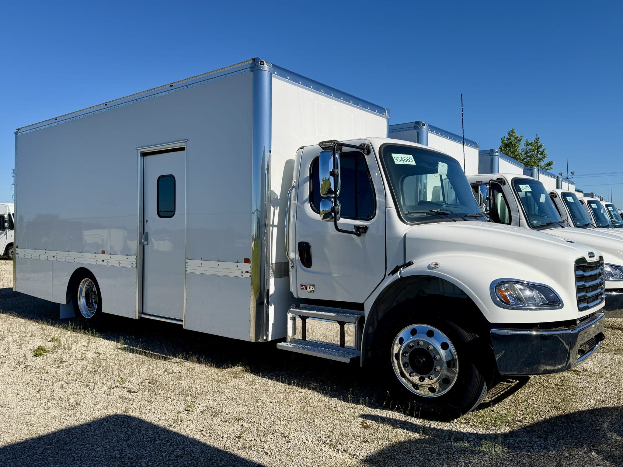 20' Freightliner M2 - 6 Available - Herr Display Vans